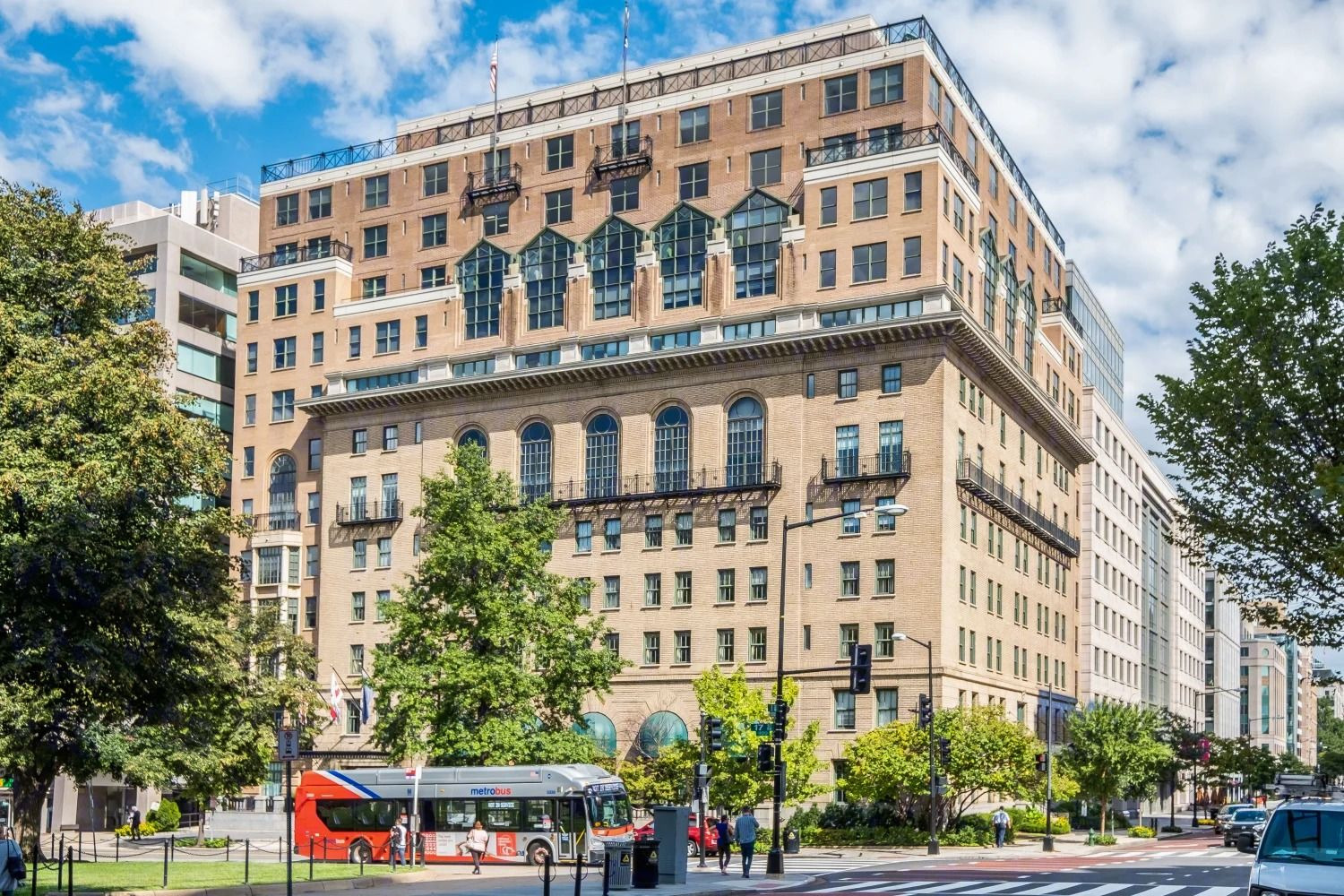 DUSAW Expands Smart Hotel Locks Portfolio with Prestigious Army and ...